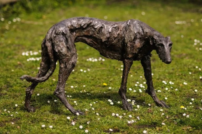 Bronze Sculpture Artist Jane Shaw - Capture The Movement of Wildlife ...